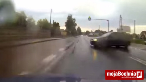 Łapczyca: Szalony rajd BMW, było blisko tragedii – film – mojabochnia.pl – portal informacyjny